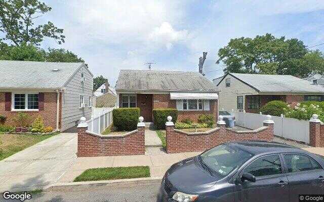 225-19 109th Ave, Queens Village, NY 11429